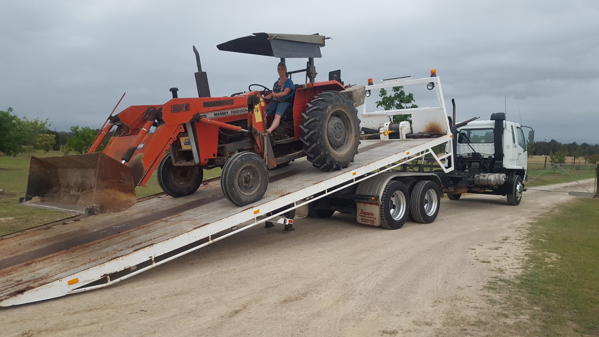 Heavy Haulage & Tilt Tray Service NSW - Machinery Transport - Hunter ...